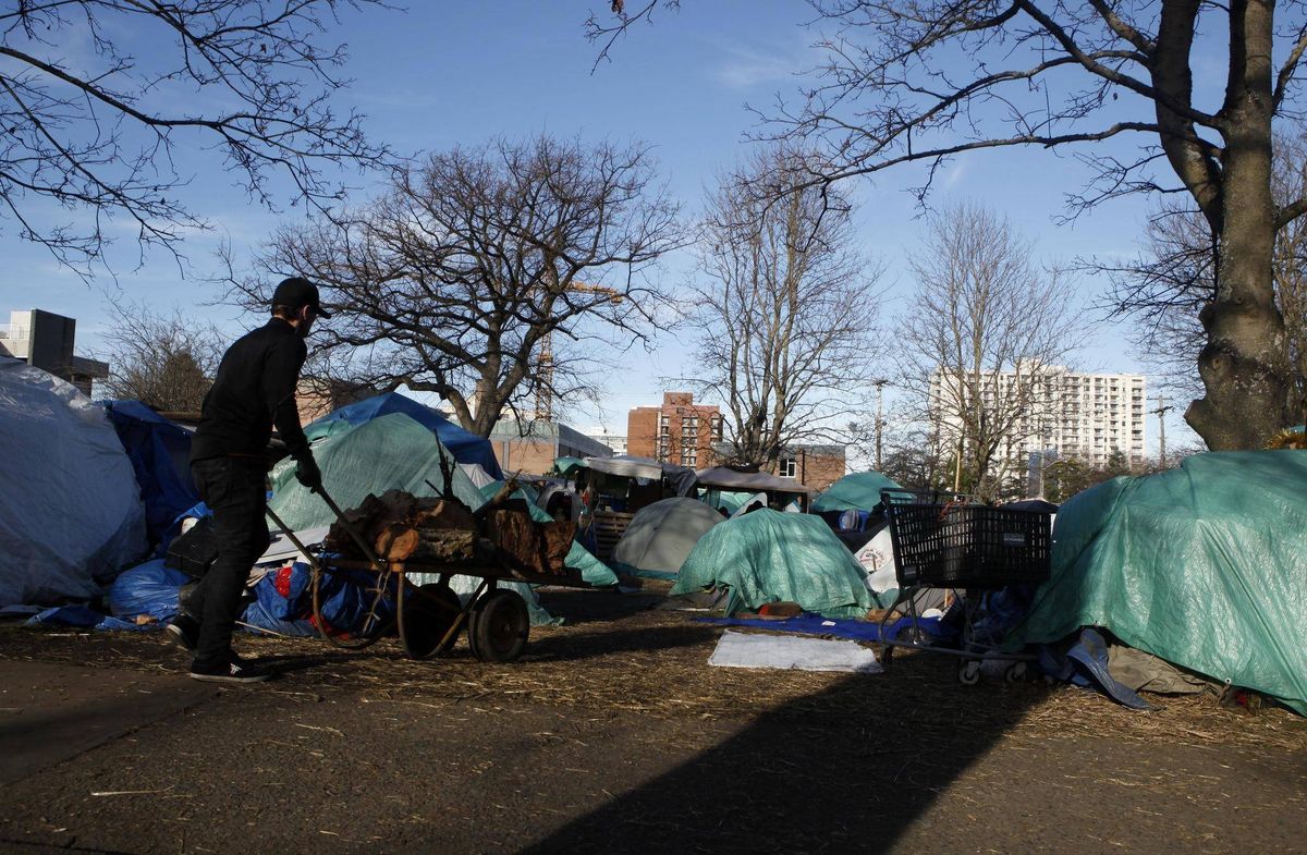 About 4,000 need housing in Metro Vancouver as homeless camps grow